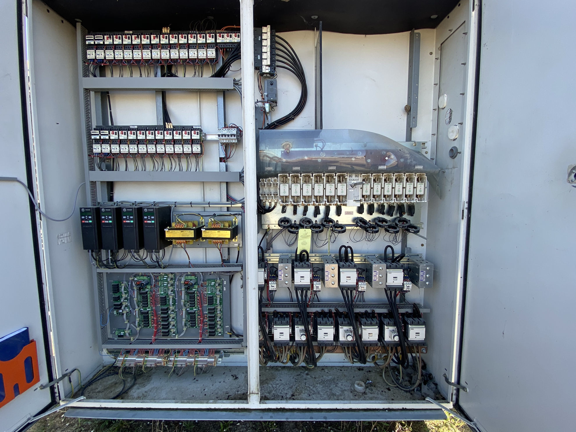 Trade your excess stock. StokArti - TRANE RTAC 375 Rotary Liquid Chiller